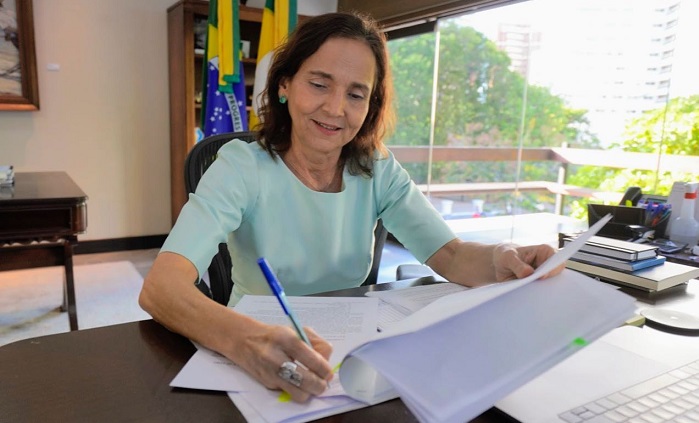 Izolda Cela é nomeada para o Conselho Administrativo do Banco do Nordeste - Portal Miséria