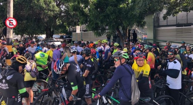 Ciclistas Fazem Protesto E Pedem Justiça Pela Morte De Comerciante