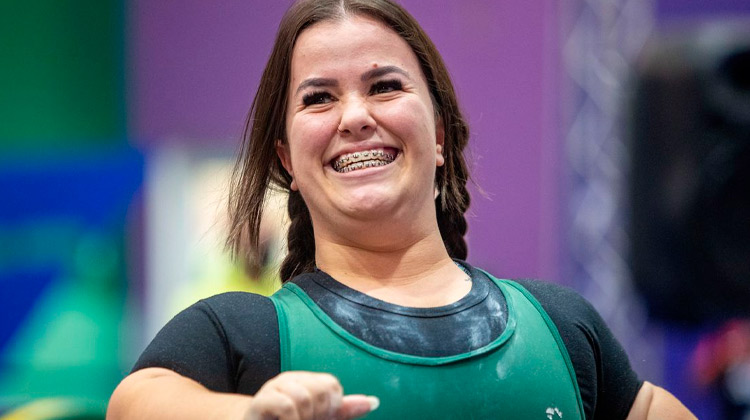 Mariana D'Andrea é campeã mundial de halterofilismo paralímpico ...