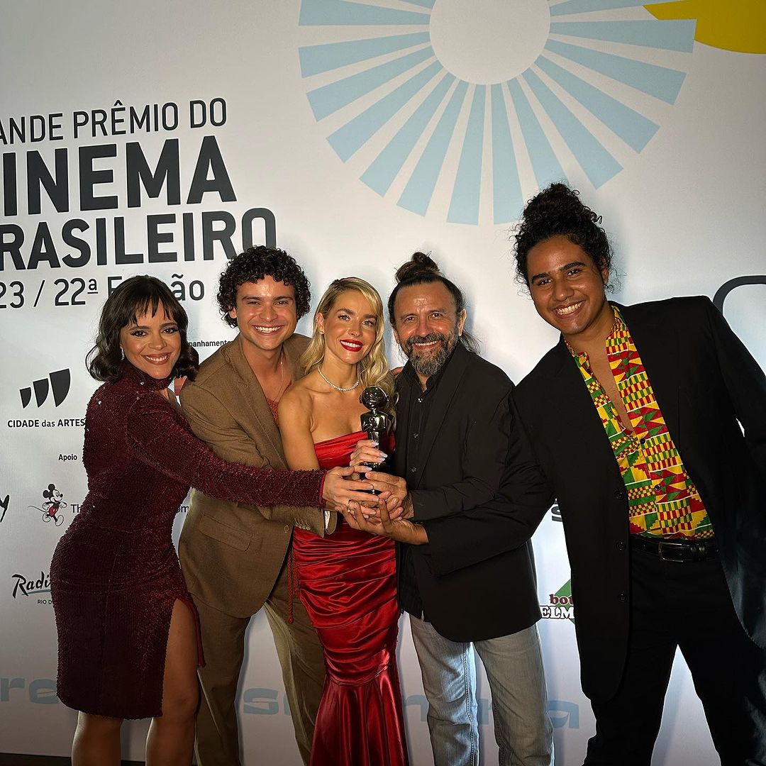 Comédia cearense 'Bem-Vinda a Quixeramobim' vence troféu popular no Grande Prêmio do Cinema ...