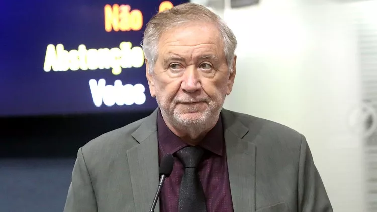 Moésio Loiola se despede da Assembleia e anuncia volta a Campos Sales ...