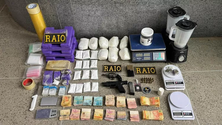 RAIO apreende drogas, armas e munições em Iguatu - Portal Miséria